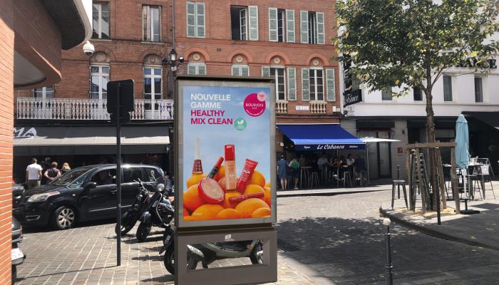 JCDecaux wins the bus shelter contract of Toulouse Métropole and the street furniture contract ...